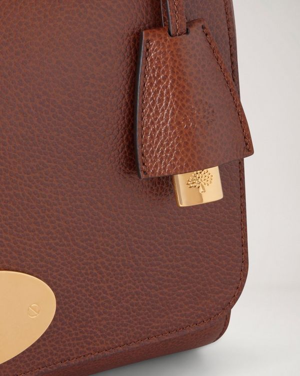 Mulberry | Medium Lily | Oak Two-Tone Small Classic Grain | Women