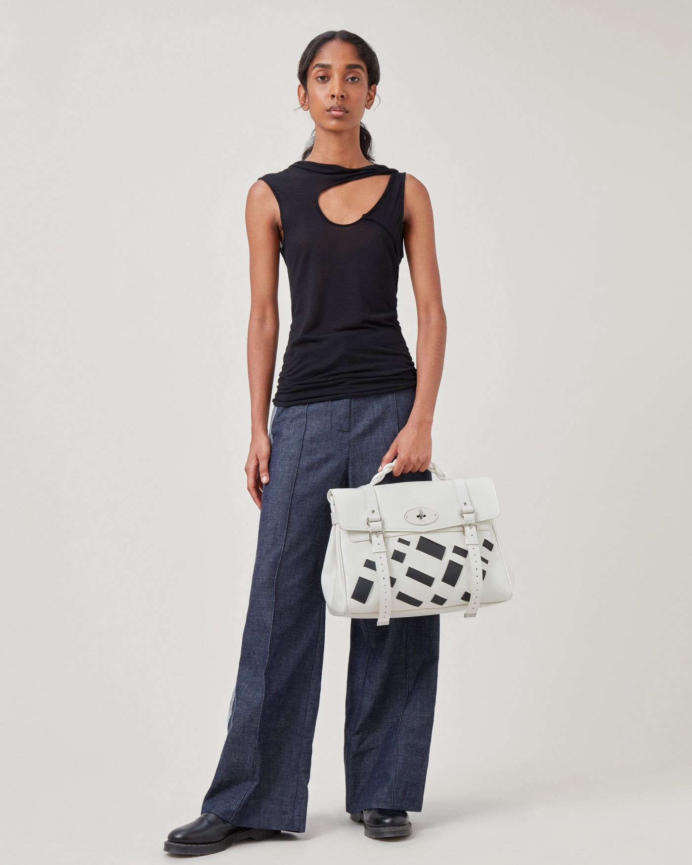 Oversized Alexa | Black & White Whip Stitch | Sustainable Icons | Mulberry