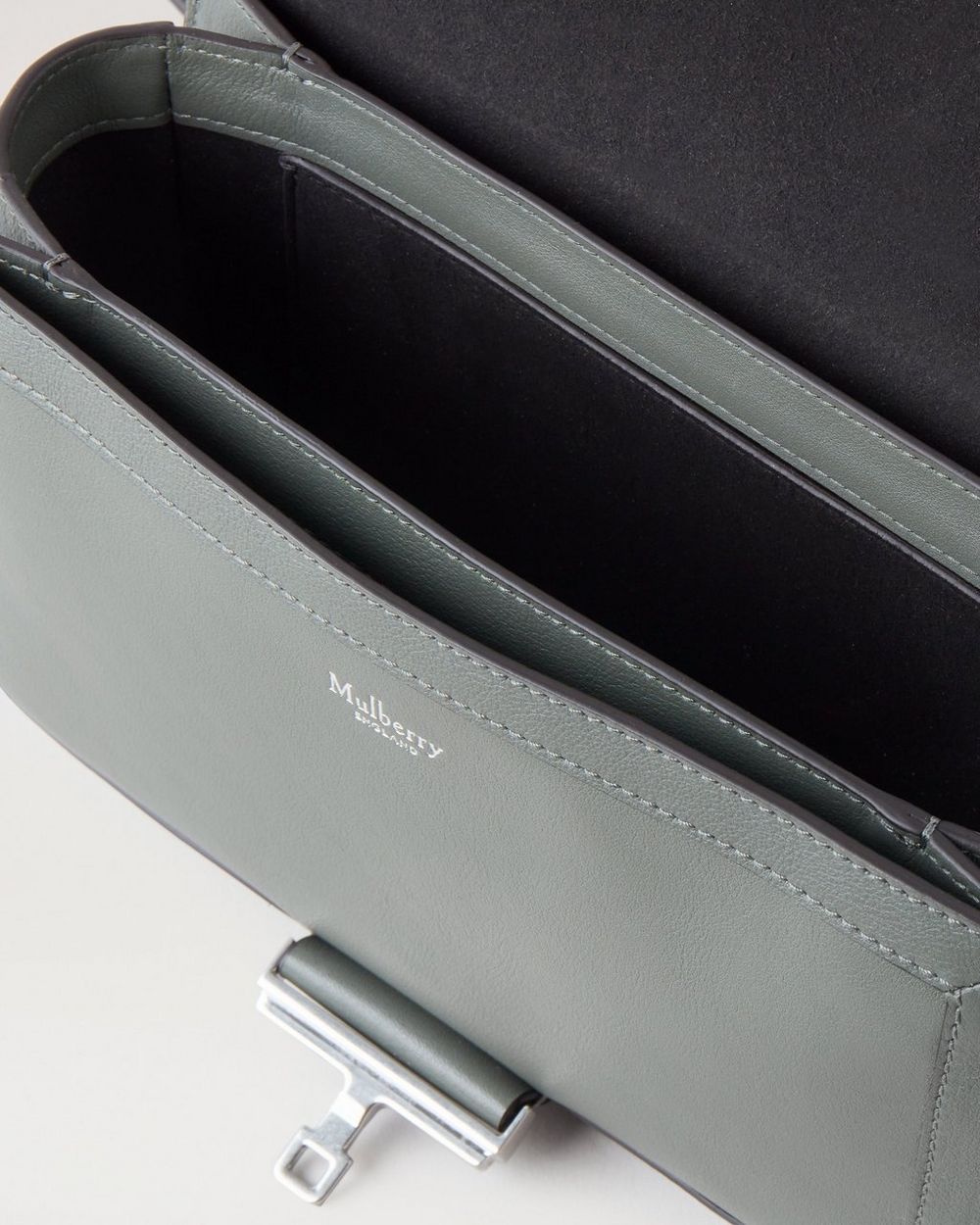 Utility Postman's Buckle Crossbody | Uniform Silky Calf | Women | Mulberry