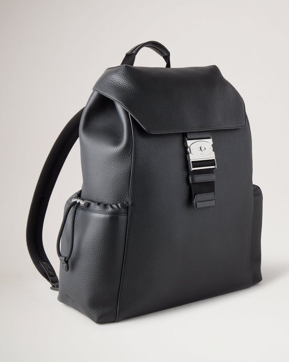 Utility Postman's Buckle Backpack | Black Heavy Grain | Women | Mulberry