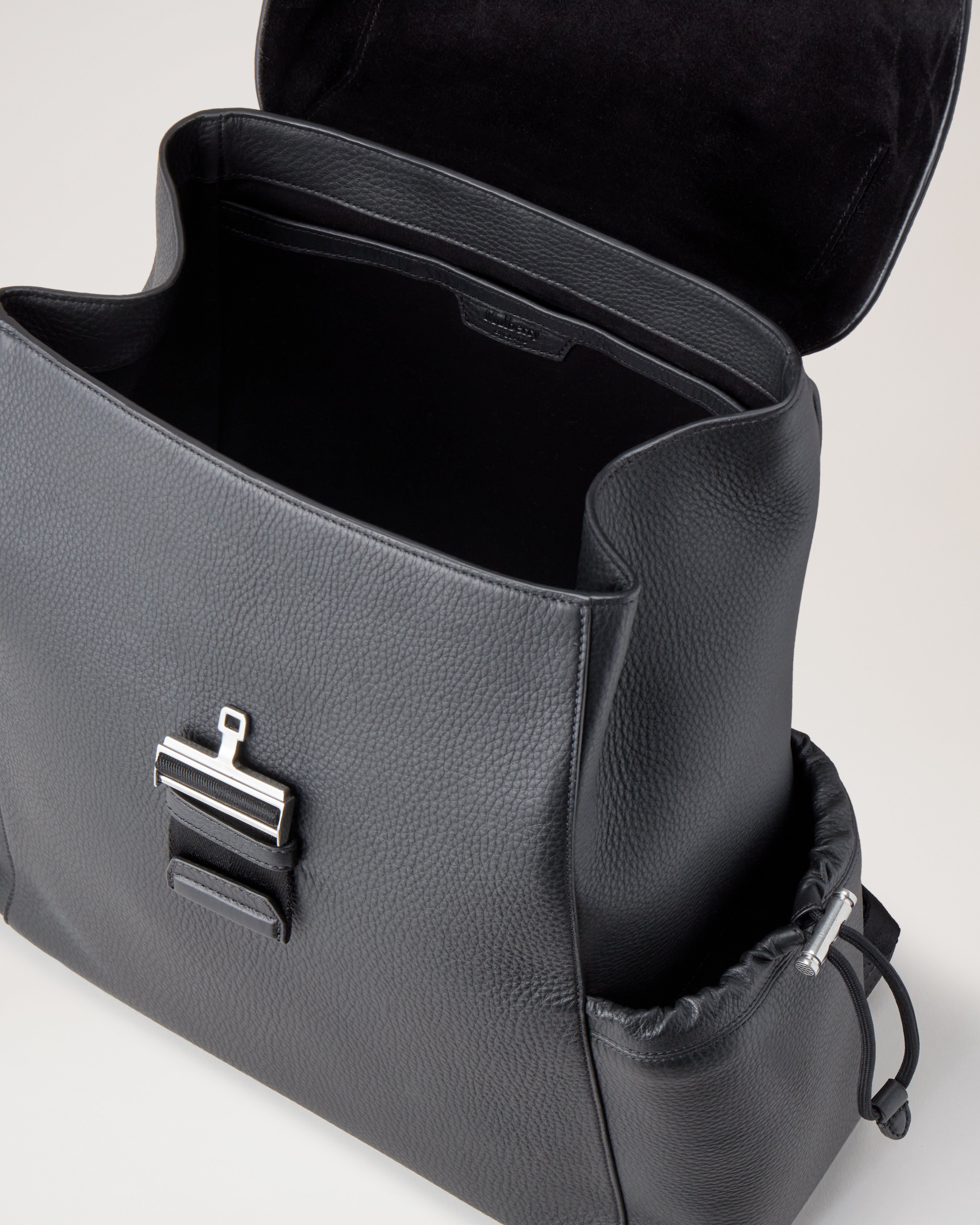 Utility Postman's Buckle Backpack | Black Heavy Grain | Women | Mulberry