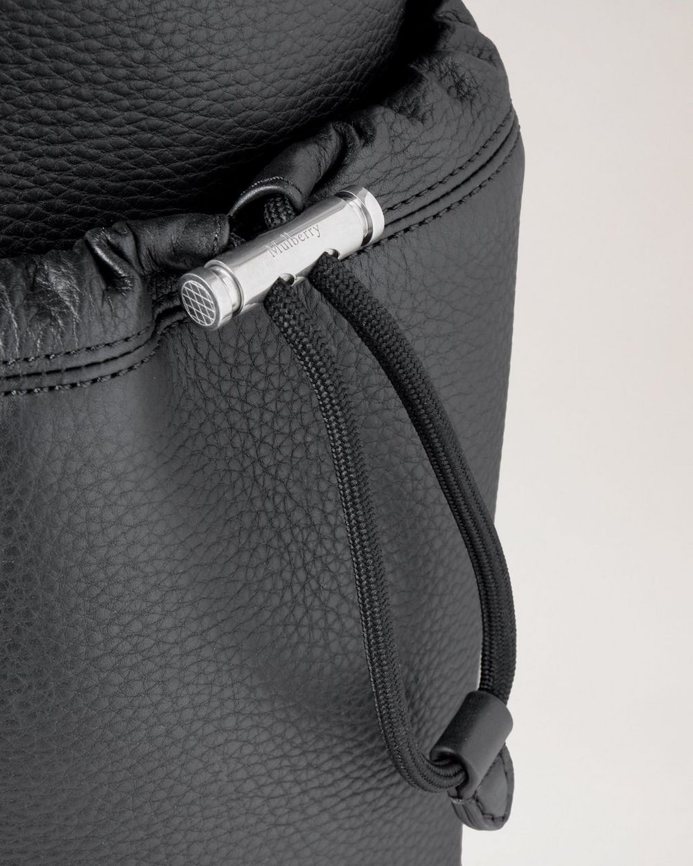 Utility Postman's Buckle Backpack | Black Heavy Grain | Women | Mulberry