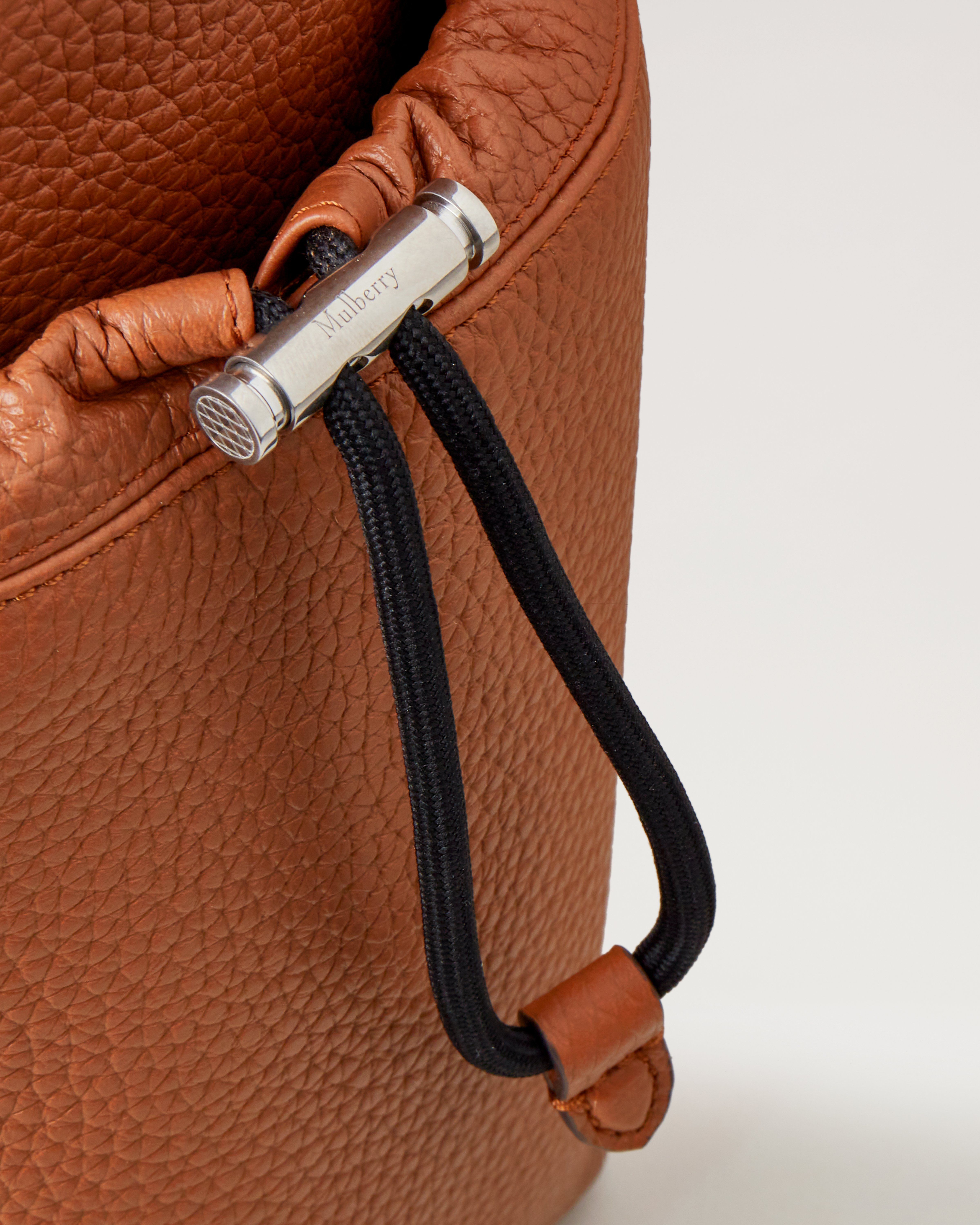 Utility Postman's Buckle Backpack | Chestnut Heavy Grain | Women | Mulberry