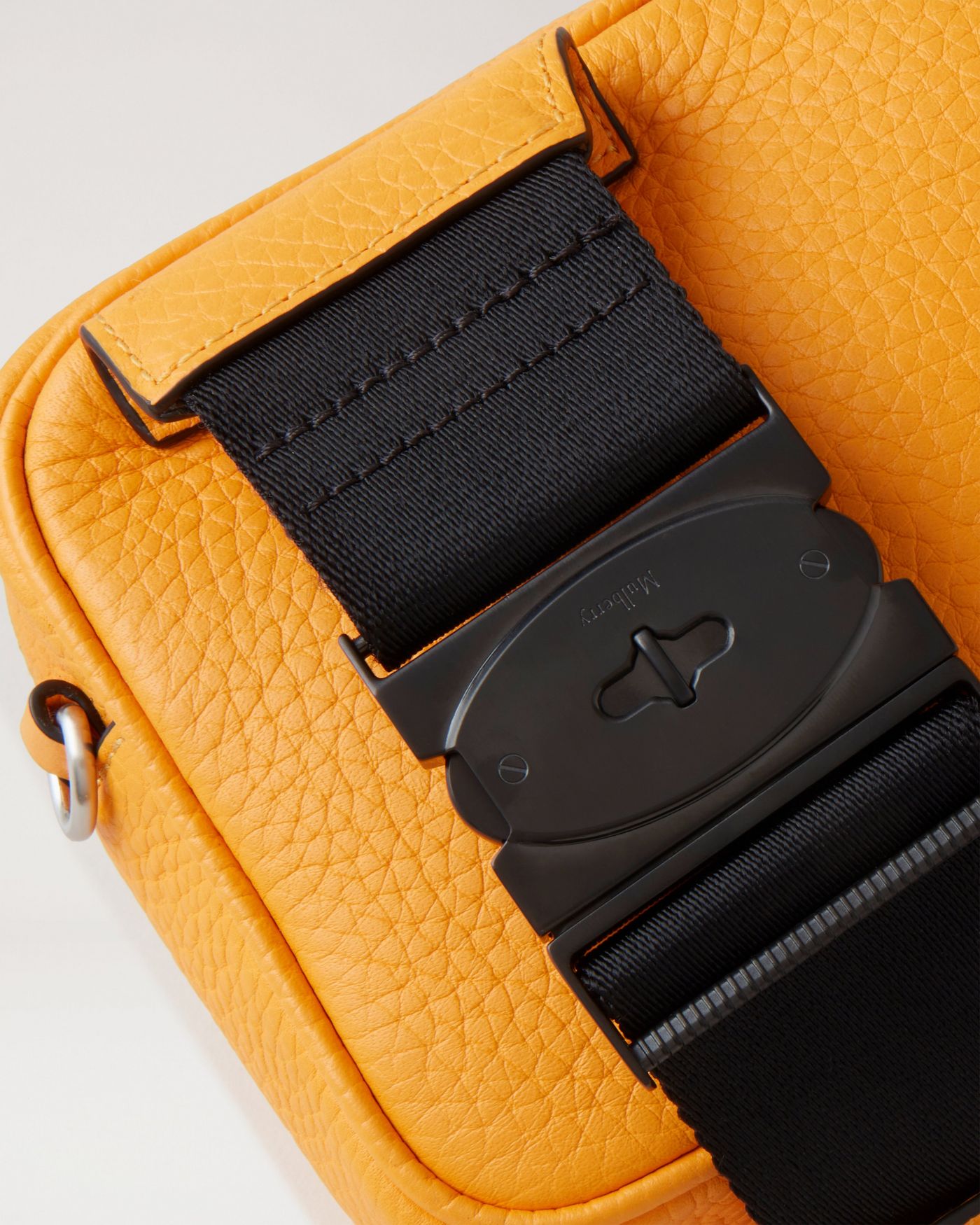 Utility Postman's Buckle Reporter | Double Yellow Heavy Grain | Men ...