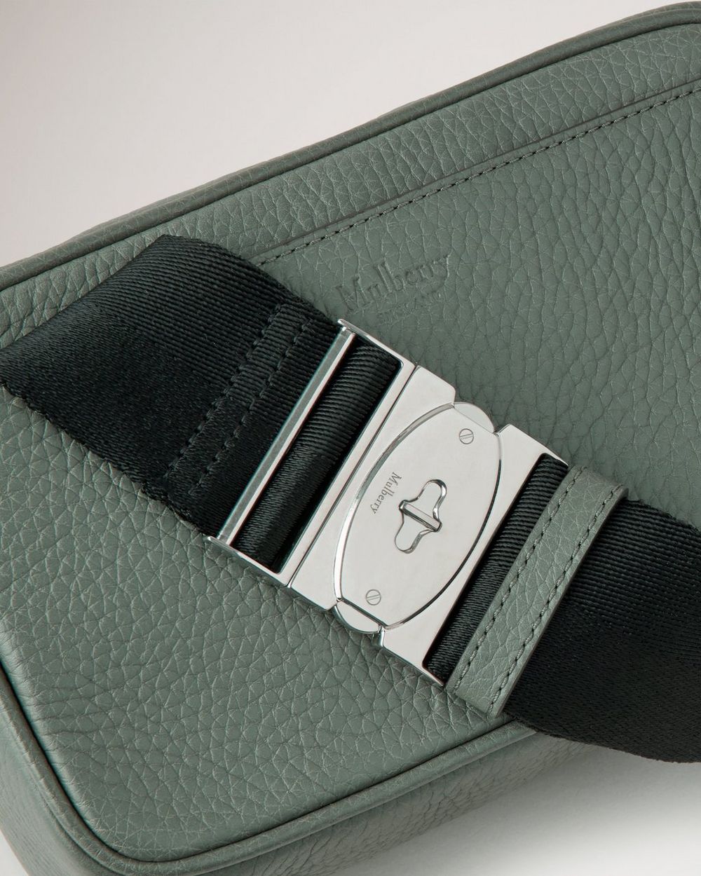 Utility Postman's Buckle Reporter | Uniform Heavy Grain | Women | Mulberry