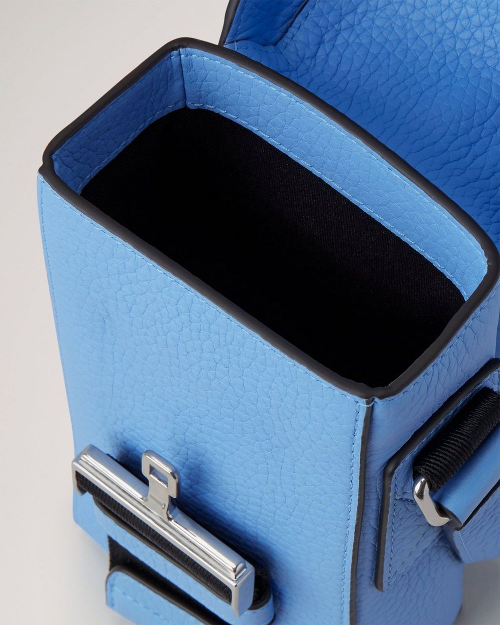 Utility Postman's Buckle Phone Messenger | Cornflower Blue Heavy Grain ...