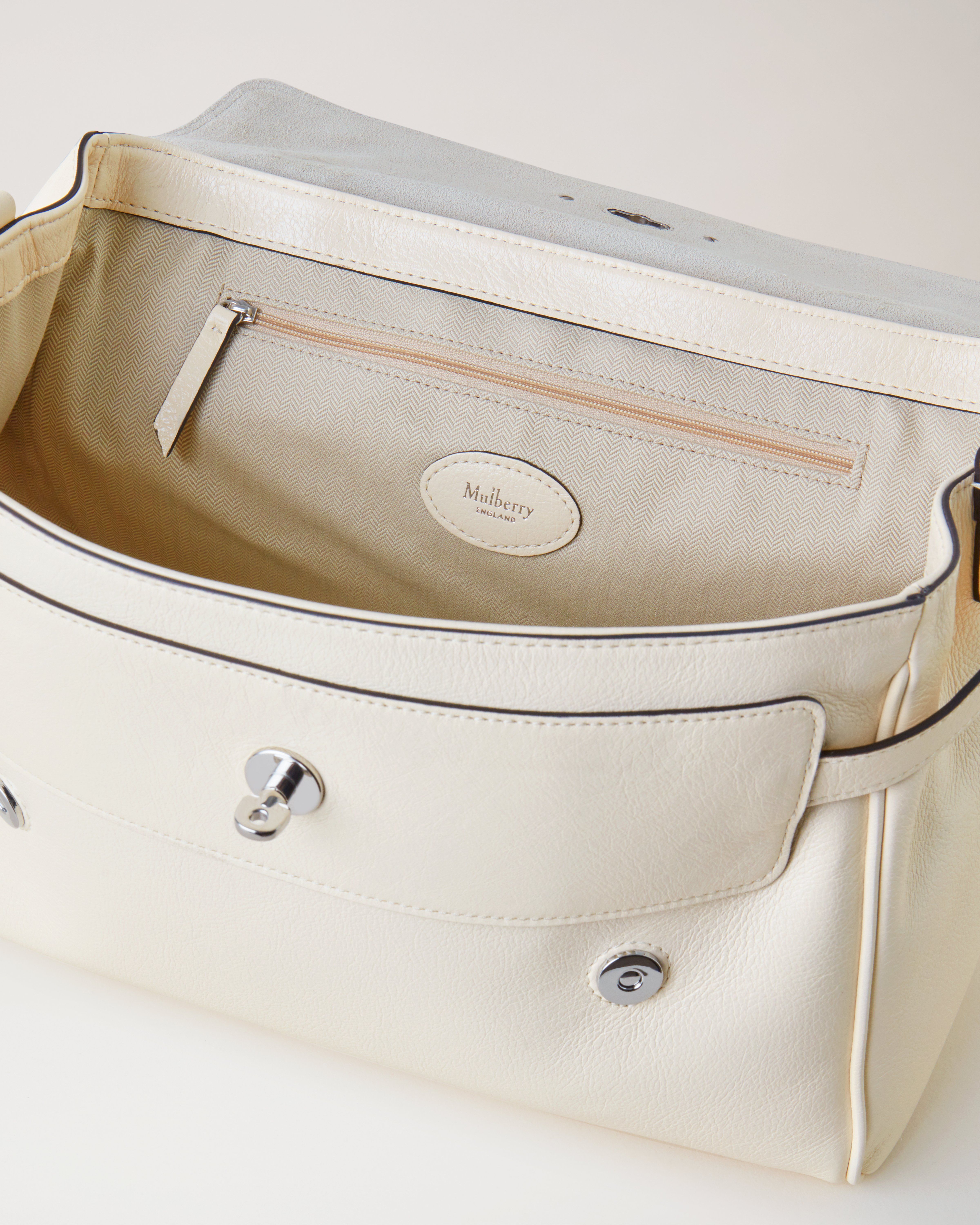 Alexa | Eggshell High Shine Leather | Sustainable Icons | Mulberry