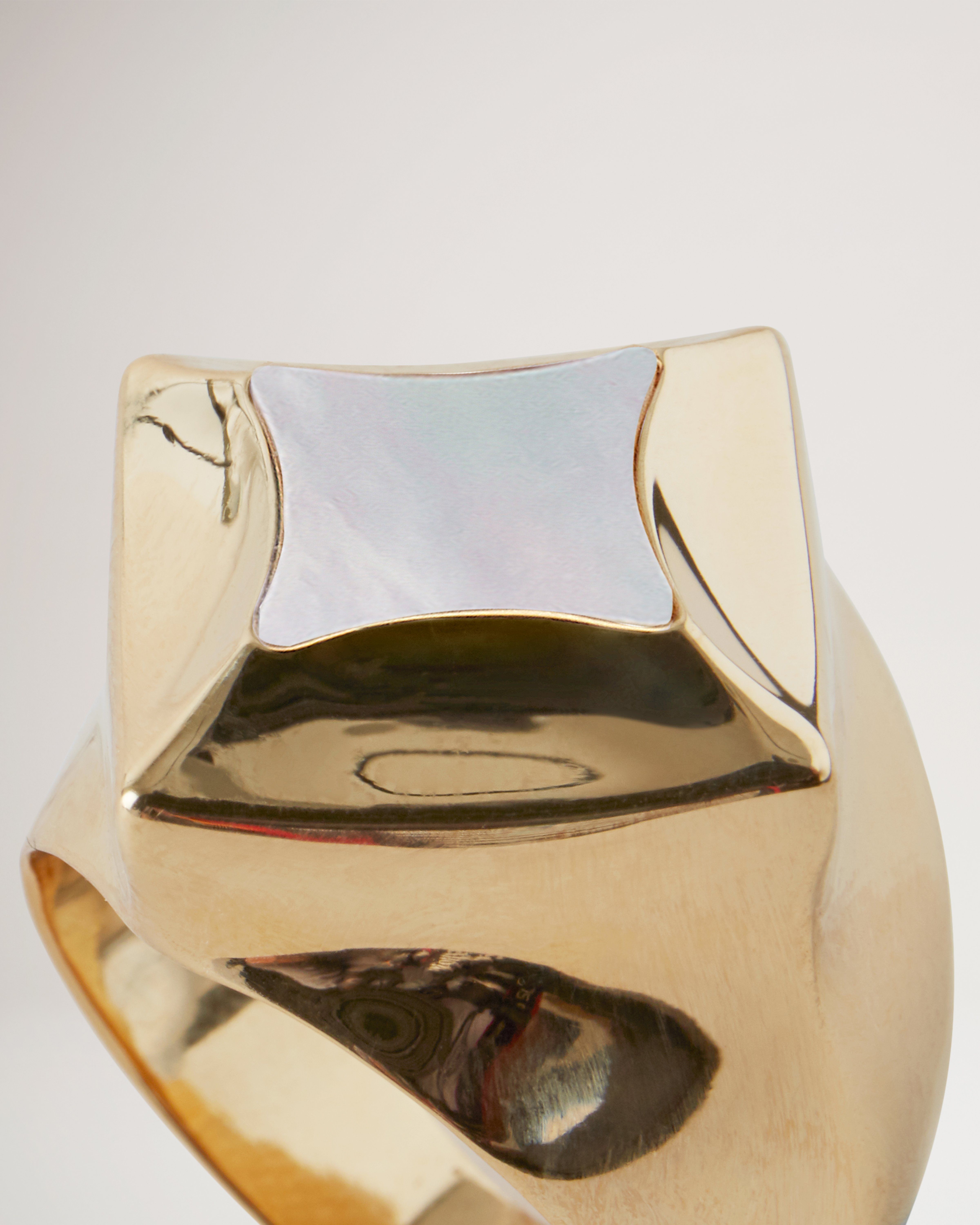 Iris Ring | Gold Brass & Mother of Pearl | Iris | Mulberry