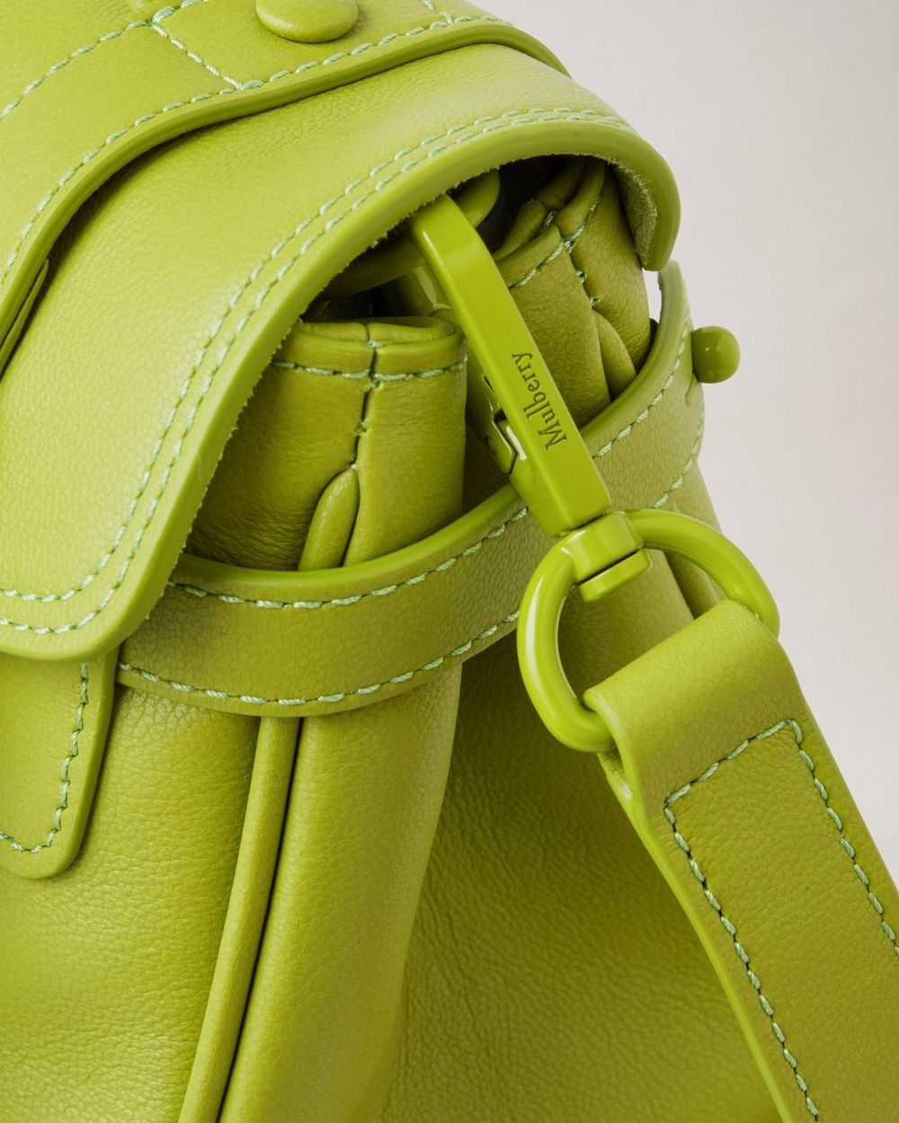 Mini Alexa | Acid Green Micro Classic Grain | Women | Mulberry
