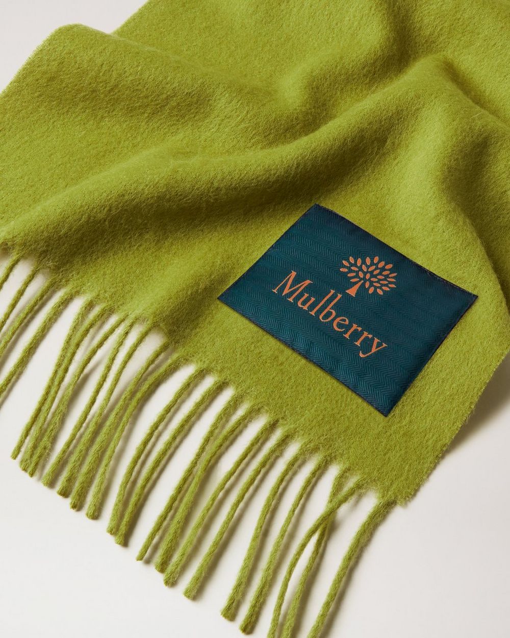 Small Solid Lambswool Scarf | Meadow Green Lambswool | Women | Mulberry