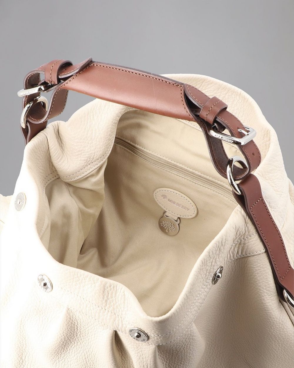 Mitzy Hobo | Pre-Loved | Petticoat White Pebbled Leather | Pre-Loved ...